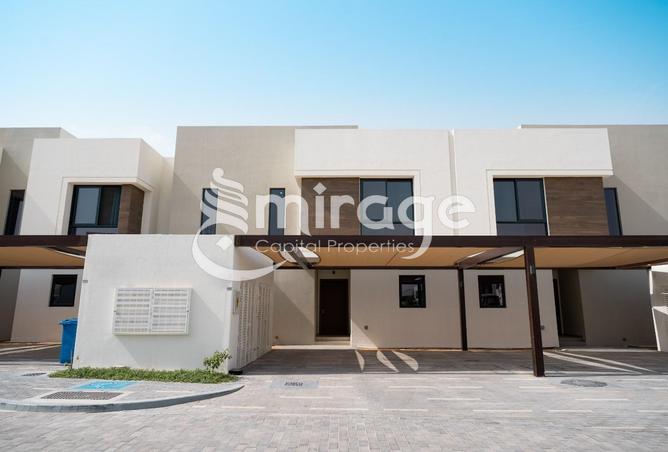 Rent in Noya 1: Double Row | Near To The Entrance | Ready To Move ...