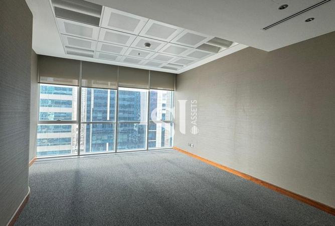 Rent in Global Tower: Glass Partitions | Fitted | Well maintained ...
