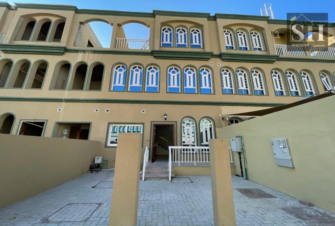 Rent In Erica Townhouse Villa For Rent In Al Zahia A Balcony