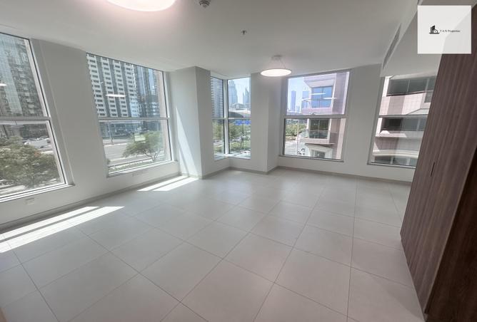 للايجار في برج دي ايكس بي: Chic Studio | Facing Sheikh Z R |1 Min To ...