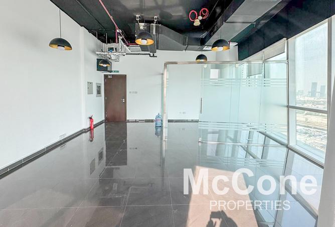Rent in B2B Tower: Top Floor | Fully Fitted | Vacant | Property Finder
