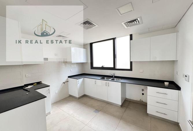 Rent in Nasma Residence: Hot Deal Spacious 3Bedroom Villa Availble in ...