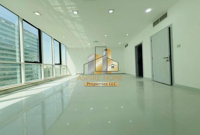 Rent in Awqaf Tower: NEWLY RENOVATED 3BHK + MAID ROOM | WARDOBE ...