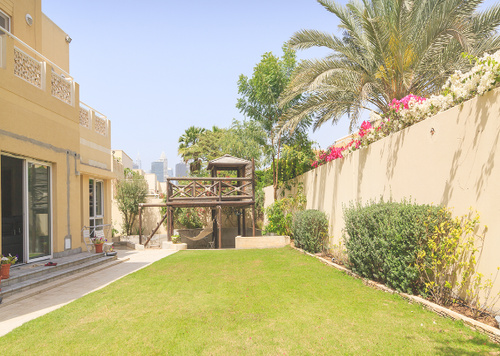 Villas for sale in Meadows 2 - 60 Houses for sale | Propertyfinder UAE