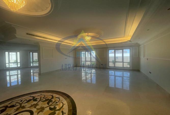 Sale in Villa Compound: First inhabitant | Featured site | Mosque ...