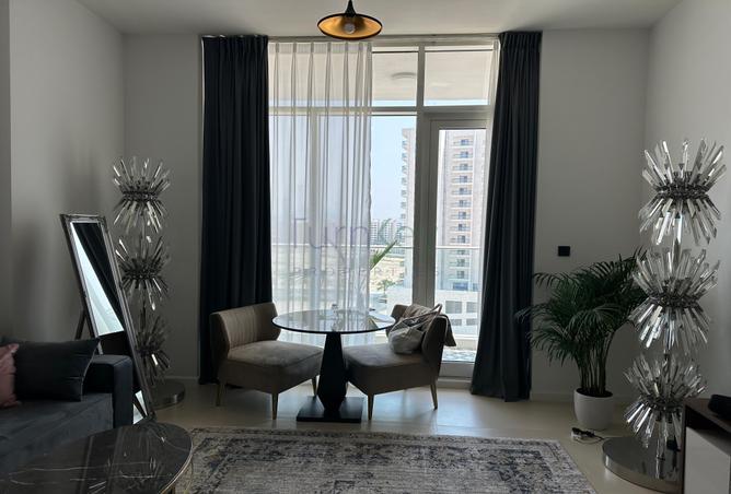 Sale in PG Upperhouse: Vacant | Open View | Close to Metro | Property Finder