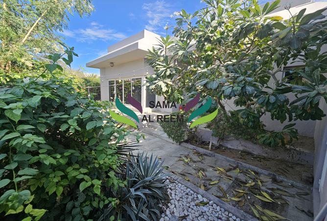 Rent in Al Safa 1 Villas: Private Pool | Single Storey Villa | Main ...