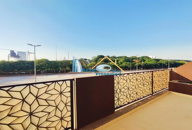 Rent in Al Jaddaf: MODERN STYLE 1BED WITH HUGE TERRACE 77K | Property ...