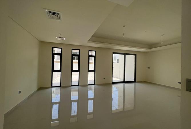 Rent in Zinnia: 3 Bedroom+ Maid | Bigger Layout |Middle Unit R2MB ...