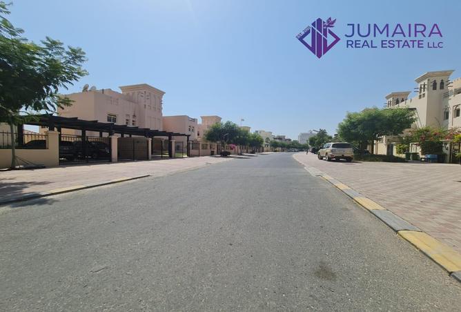 Rent in The Townhouses at Al Hamra Village: Spacious 3BR Townhouse | Al ...