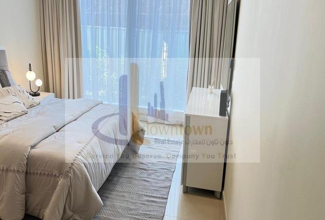 البيع في عجمان واحد - المرحلة الثانية: تاون هاوس سكنى تجارى بين الشارقة ...