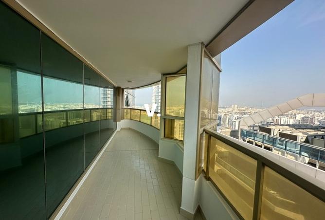 Rent in Al Manal Tower: Amazing View| Chiller Free | Close To One ...
