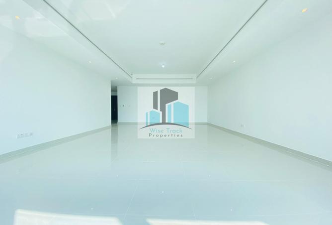 Rent in New Emi State Tower: Luxurious 3-Bedroom | Maid Room | Spacious ...