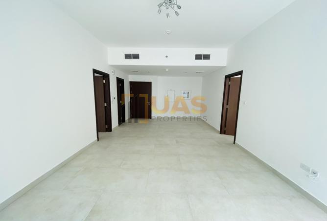 Rent in SBO Tower: Huge | Next To metro | Ready to move | Property Finder