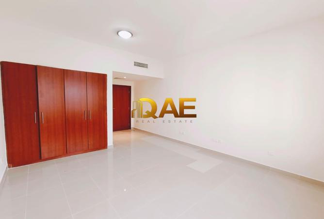 Living in Al Khail Gate Community: Pros & Cons - Property Finder