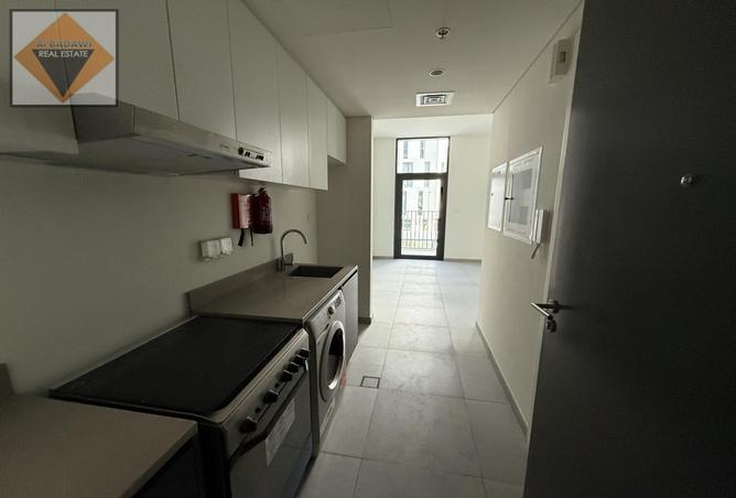 Rent in Aljada: Studio | riff. Building. | Al Jada | Parking Inc ...