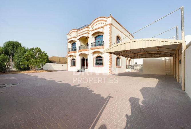 Rent in Al Twar 2 Villas: Spacious | Well-managed Villa | Bright Inside | Property Finder