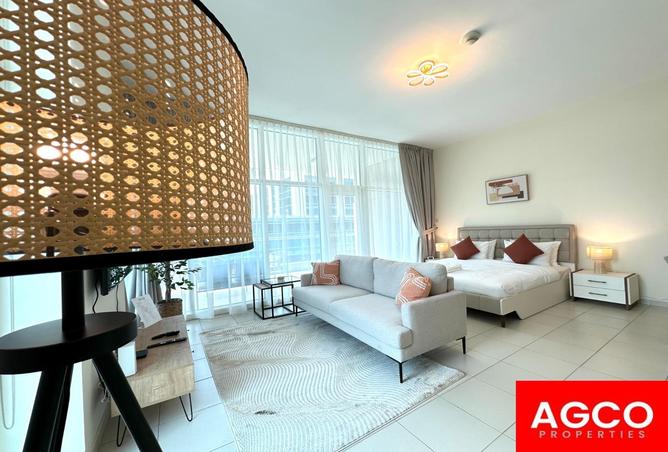 Rent in Bay Square Building 9: Vacant | Prime Location | Fully ...