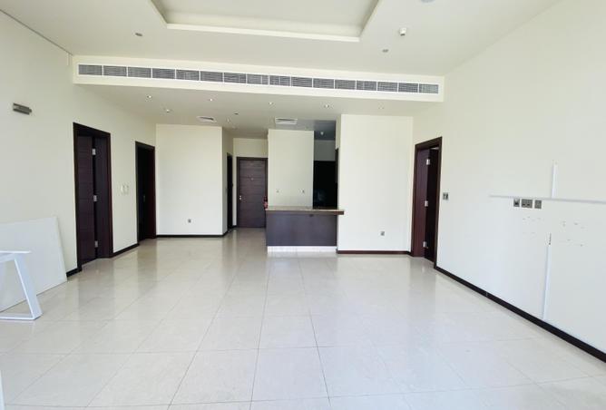Rent in Sapphire: Specious 2 BHK Direct Beach Access With Maid Room ...
