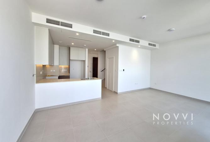 Rent in Greenview 3: Vastu | Brand New | Single Row | Storage Area ...