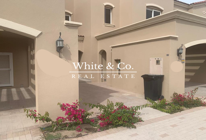Townhouse for Sale in Casa Dora: SINGLE ROW | CLOSE TO POOL | 2 NEXT ...