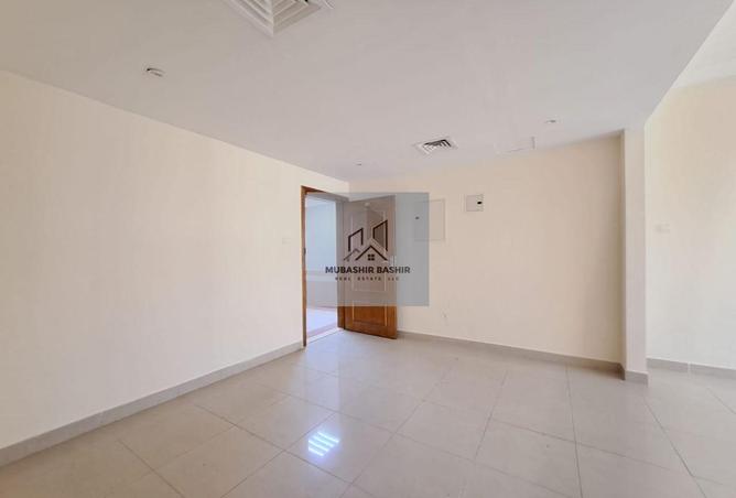 Rent in Al Fajir Tower: NICE 2BHK NEAR SAHARA MALL FAMILY ONLY ...