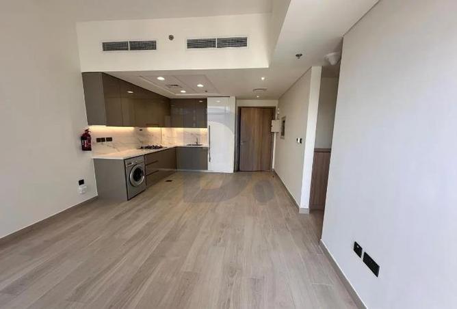 Rent in Azizi Riviera 25: Biggest Size | Chiller free | Best Price ...