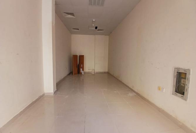 Rent in Al Jurf 2: Cheapest shop in Ajman for all activities | Property ...