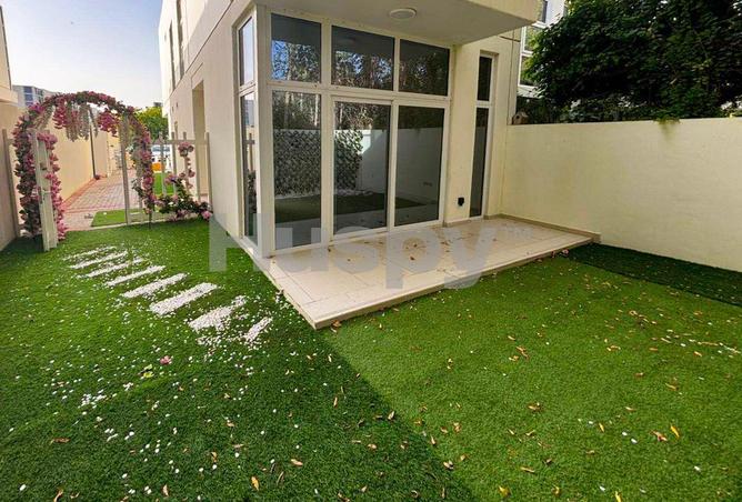 Rent in Aurum Villas: Single Row | Vacant | R2EM Layout | Property Finder