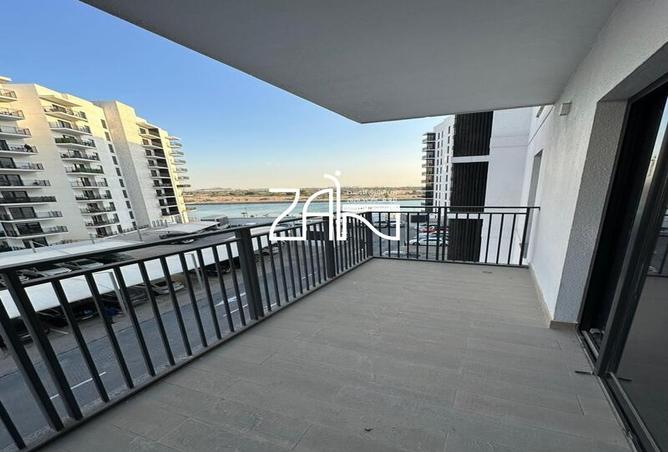 Sale in Waters Edge: Partial Canal View 1BR+Balcony Near to the Pool ...