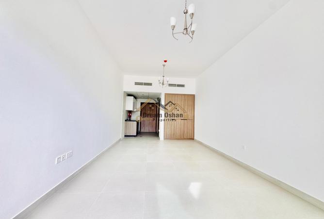 Rent in Al Warsan 4: BRAND NEW | SPACIOUS UNIT | GARDEN VIEW | Property Finder