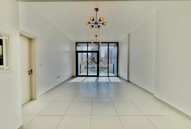 Rent in Azurite Tower: LAVISH LAYOUT-HUGE SIZE-OPEN VIEW-ALL AMENTIES ...