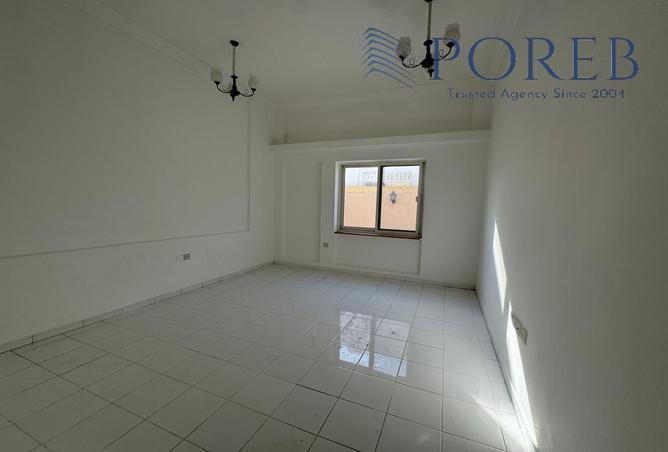 Rent in Nadd Al Hammar Villas: 3 Bedrooms | Spacious | Well Maintained ...
