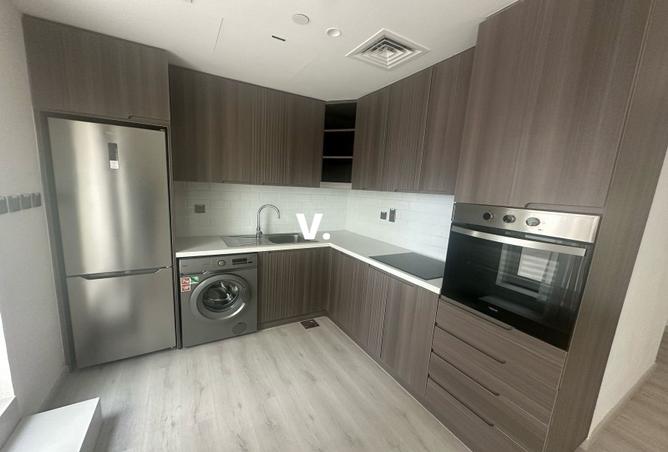 Rent in Al Manal Tower: Great Offer | Amazing. View | 4 Cheque ...