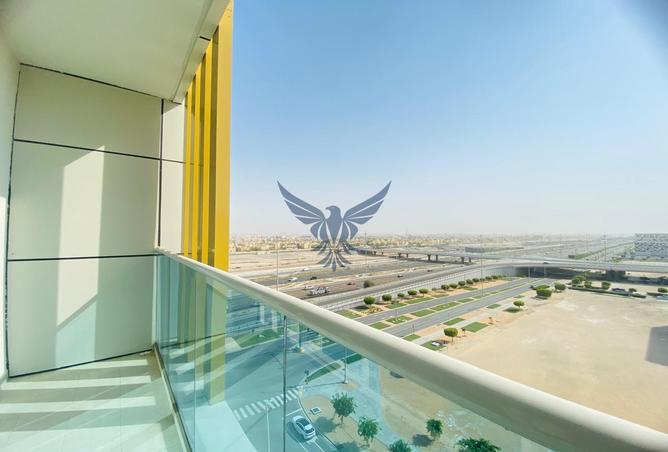 Rent in Muzoon Building: 3BR+Balcony Apt | Road View | Pool,Gym,Parking ...