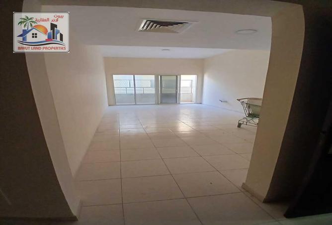 Rent in Humaid Gate Tower: Three bedrooms and a living room in Al ...