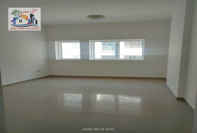 Rent in Al Khan Lagoon: 2 BHK | Al Khan | Free parking | Wall cabinets ...